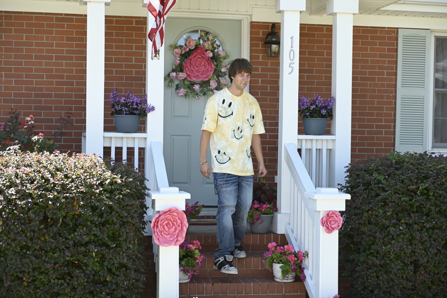 WELCOME TO FLATCH Season 2 Episode 4 Photos Open House | Seat42F