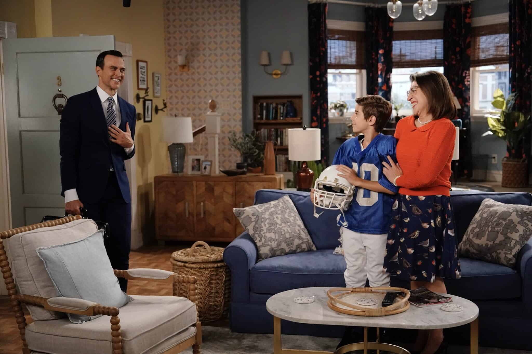 CALL ME KAT Season 3 Episode 5 Photos Call Me Uncle Dad | Seat42F