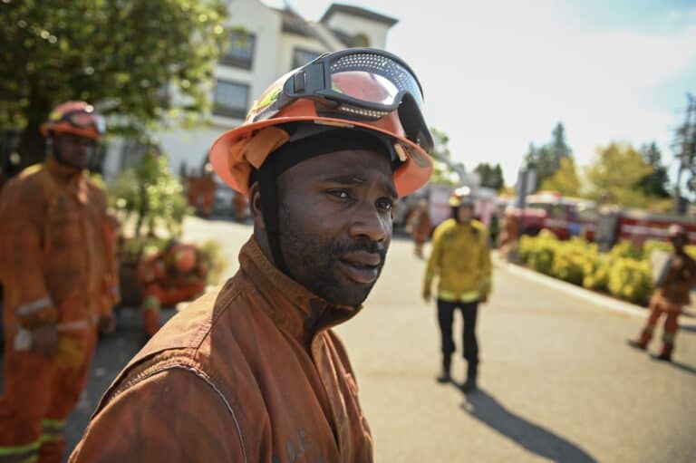 FIRE COUNTRY Season 1 Episode 4 Photos Work, Don’t Worry | Seat42F