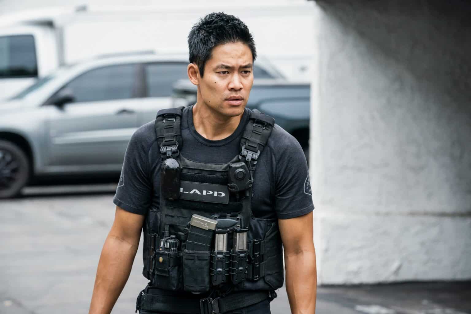 SWAT Season 6 Episode 5 Photos Unraveling | Seat42F