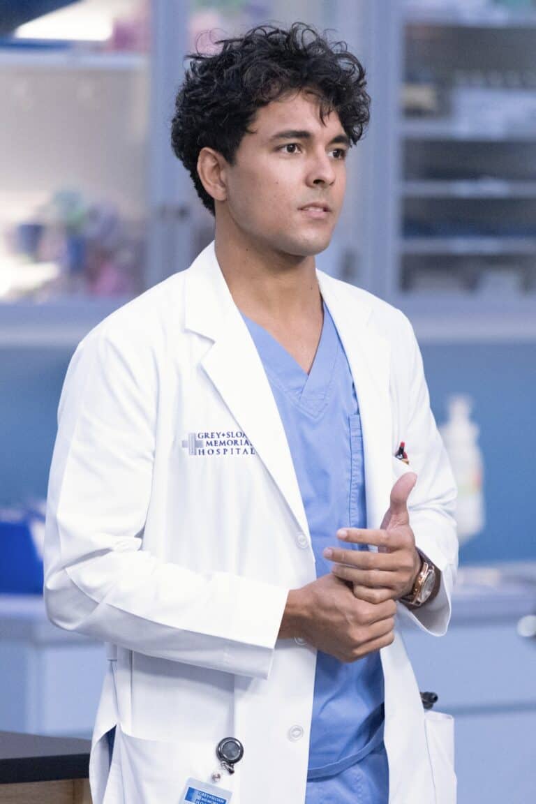 Greys Anatomy Season 19 Episode 6 Photos Thunderstruck Seat42f
