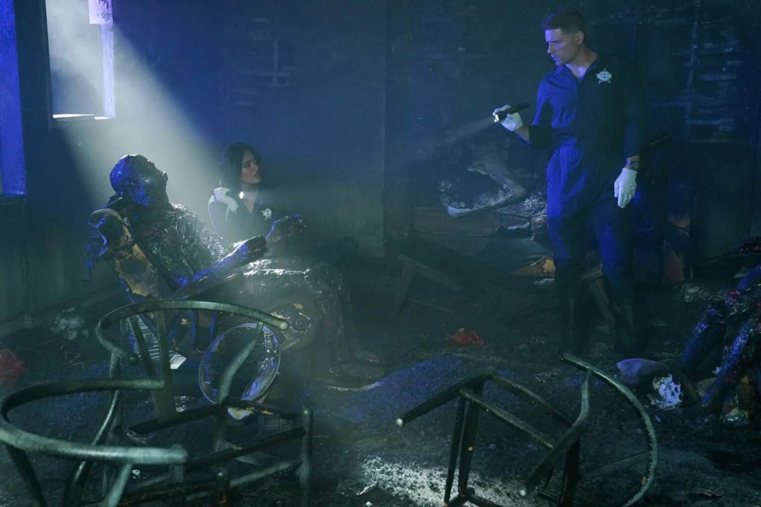 CSI VEGAS Season 2 Episode 7 Photos Burned | Seat42F