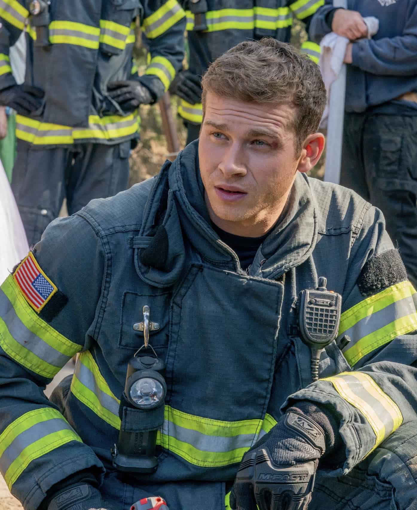 911 Season 6 Episode 8 Photos What s Your Fantasy Seat42F
