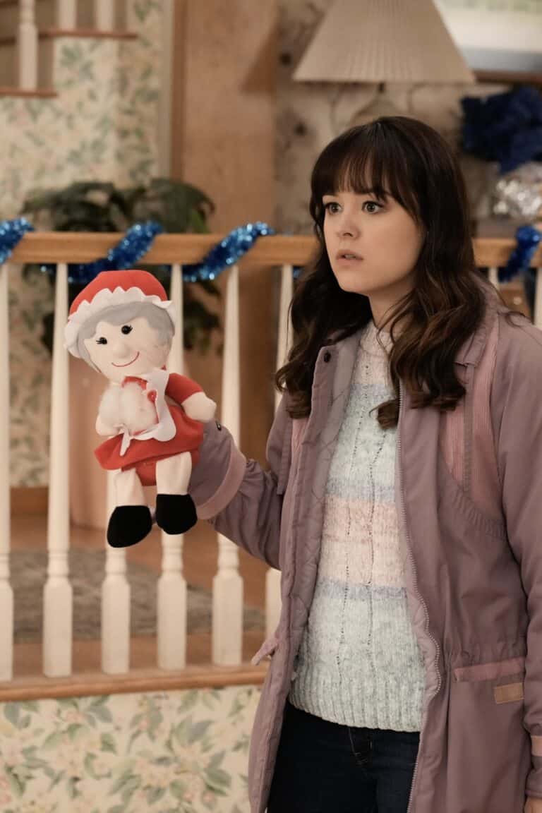 THE GOLDBERGS Season 10 Episode 10 Photos Worst Grinch Ever | Seat42F