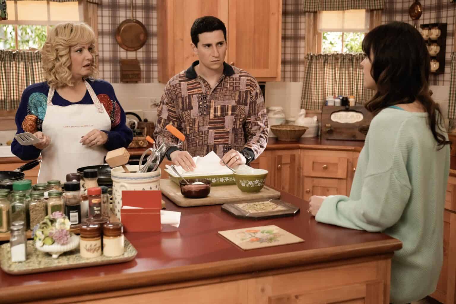 THE GOLDBERGS Season 10 Episode 10 Photos Worst Grinch Ever | Seat42F