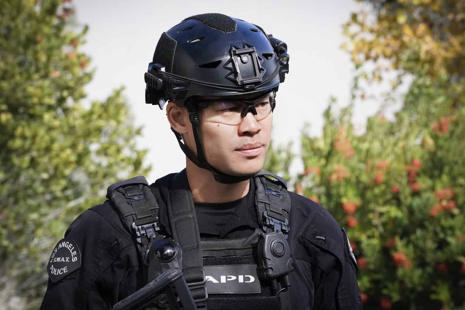 SWAT Season 6 Episode 12 Photos Addicted | Seat42F