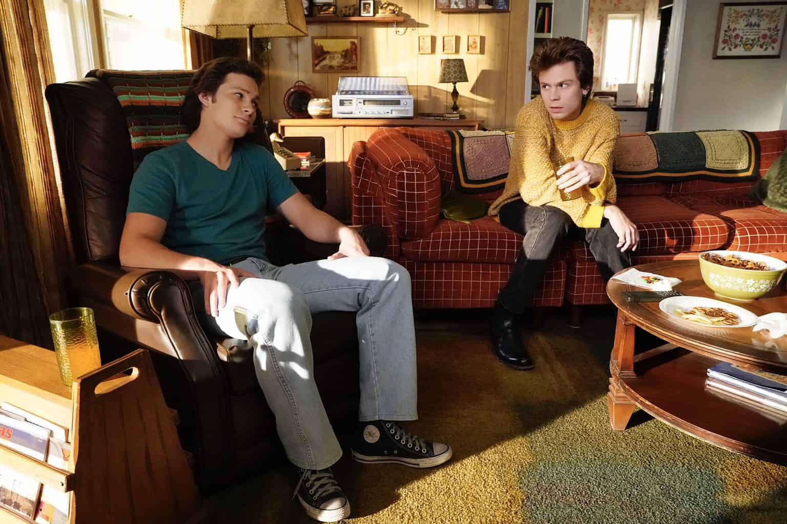 YOUNG SHELDON Season 6 Episode 12 Photos A Baby Shower And Testosterone ...