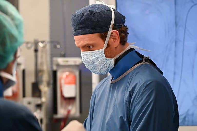New CHICAGO MED Season 8 Episode 13 Spoilers And Photos