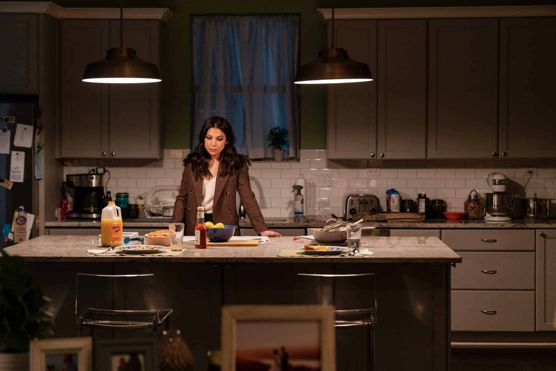 New TRUE LIES Season 1 Episode 1 Cast, Spoilers, Photos