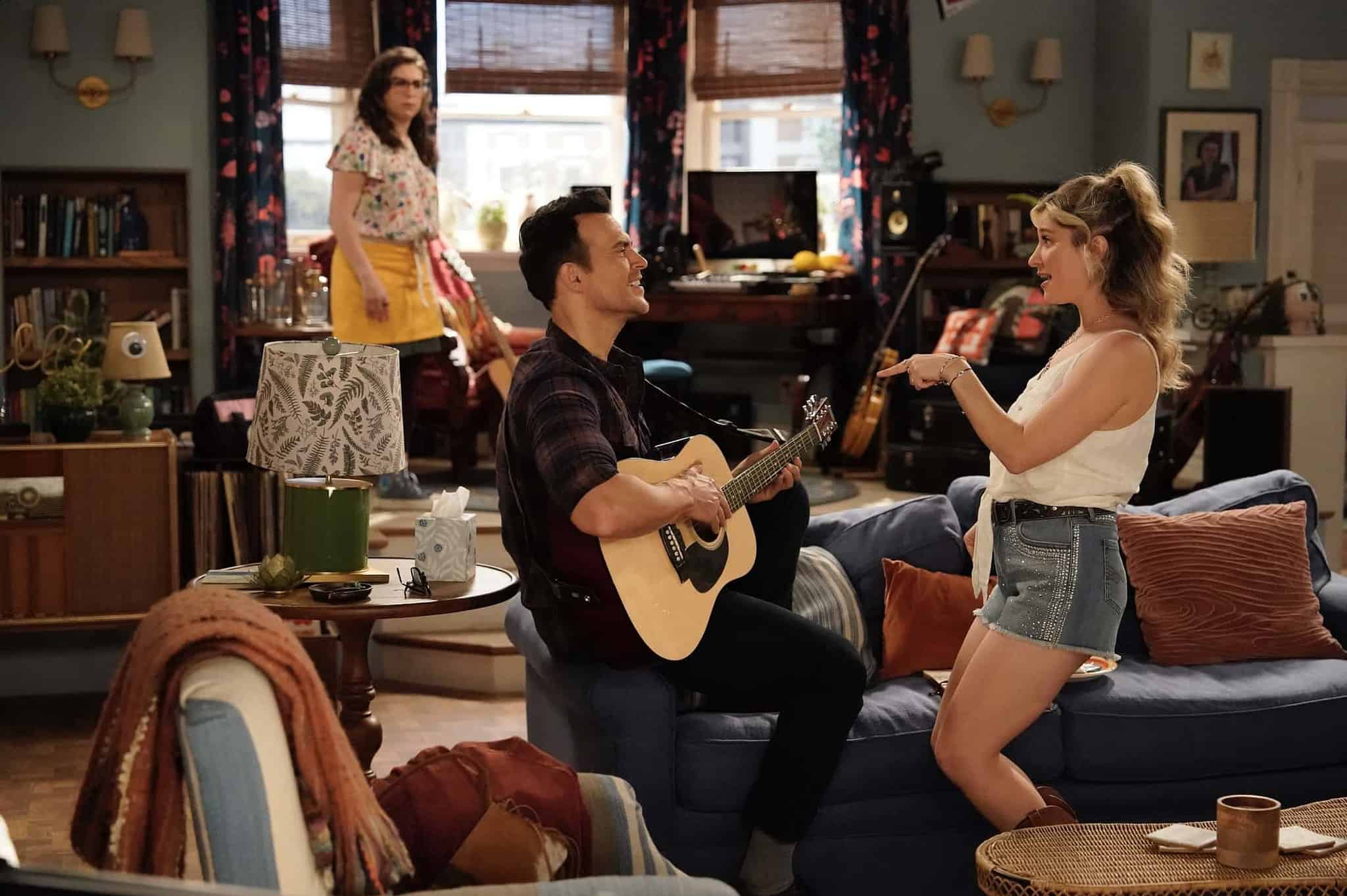 New CALL ME KAT Season 3 Episode 18 Photos, Cast, Plot