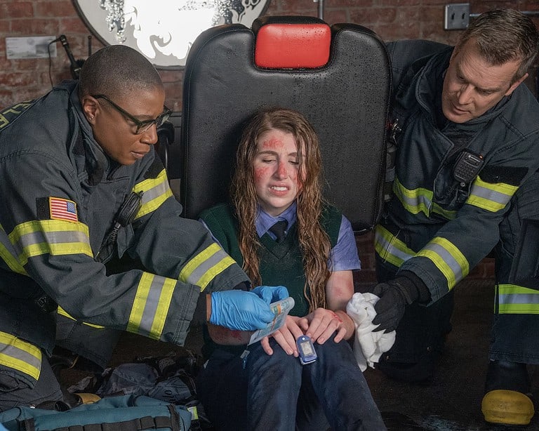 New 911 Season 6 Episode 13 Photos, Cast, Plot, Spoilers
