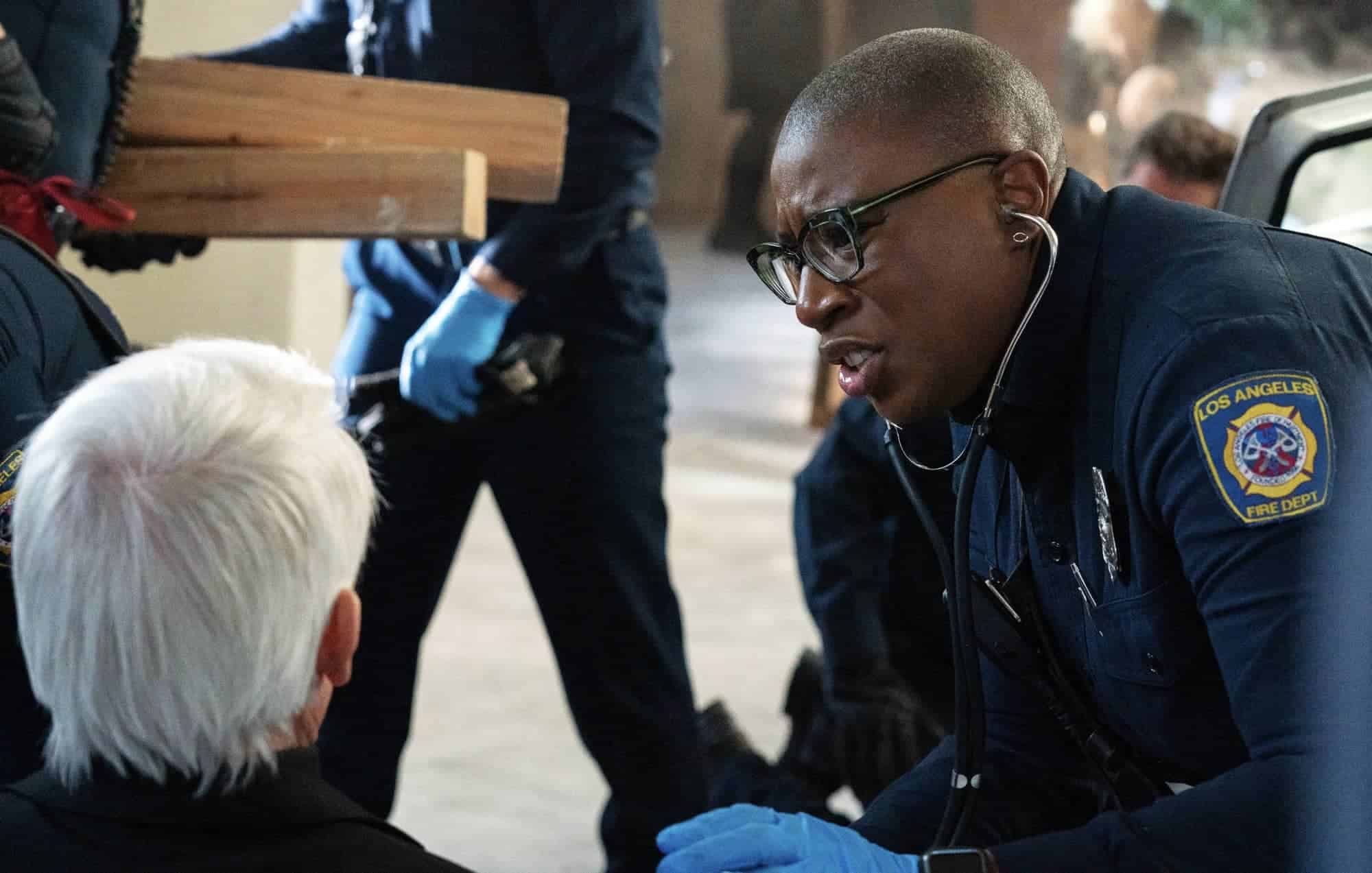 New 911 SEASON 6 EPISODE 15 Photos, Cast, Plot, Spoilers
