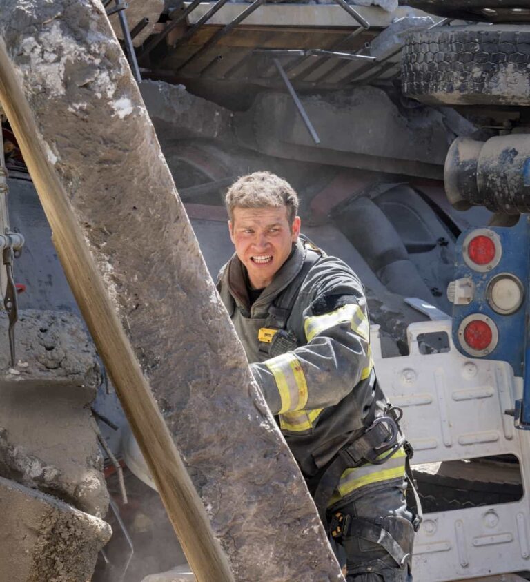 New 911 SEASON 6 EPISODE 18 Photos, Cast, Plot, Spoilers