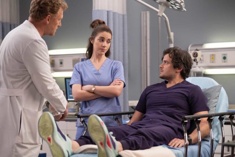 GREY’S ANATOMY Season 20 Episode 4 Photos Baby Can I Hold You | Seat42F